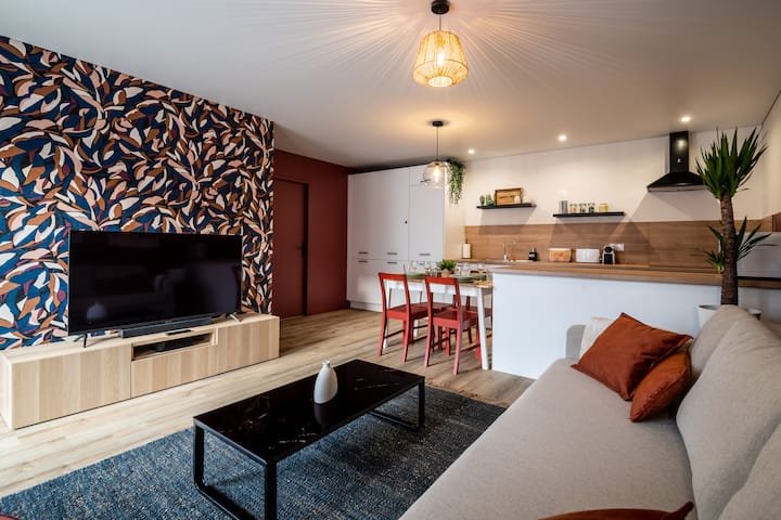 Jolie Maison De Ville Avec Terrasse - Sorgues
