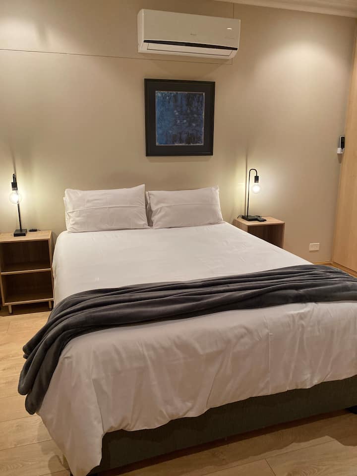 Comfortable, Guest Suite. - Mount Edgecombe