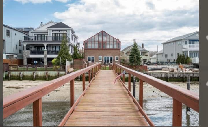West End Beach House - Long Beach, NY
