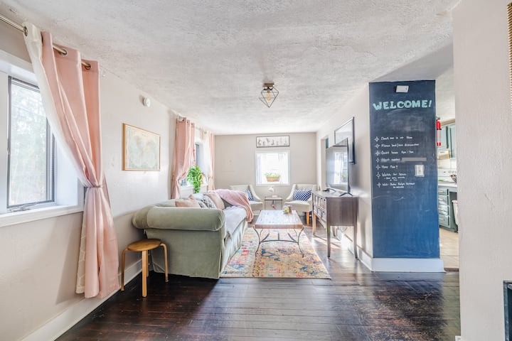 Pet Friendly - Tranquility Suite - Asheville, NC
