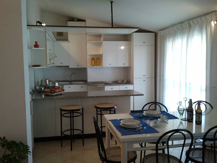 Casa Vacanza Estia A 300m Dal Mare - Montesilvano