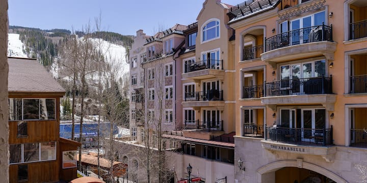 100 Ft. To Gondola! Parking/balcony/fireplace/view - Vail, CO