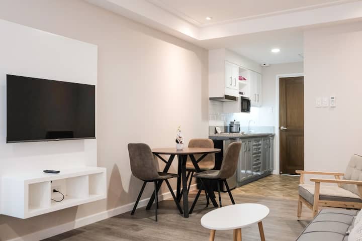 Studio 2- La Belle Apartelle - Olongapo