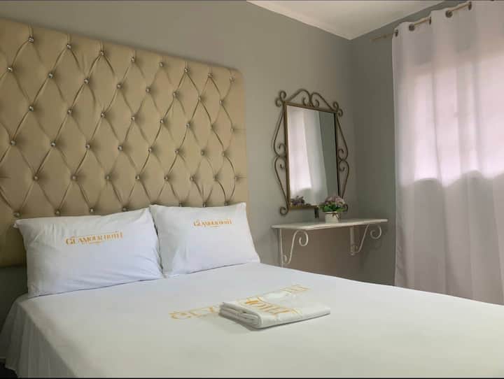 Charming Hotel With A/c, Free Parking And Wifi ! - La Romana