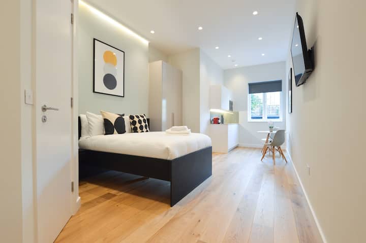 Earls Court Modern Cosy Studio - Fulham