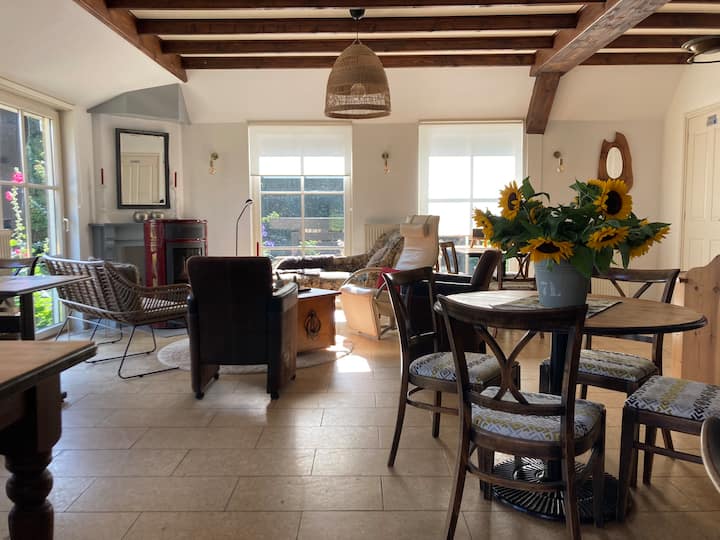 De Wijnkelder Met Loungeruimte "Bos" - Stavoren