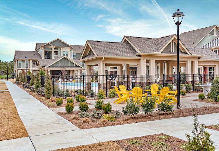 Luxury At Highland - Northlake - Charlotte