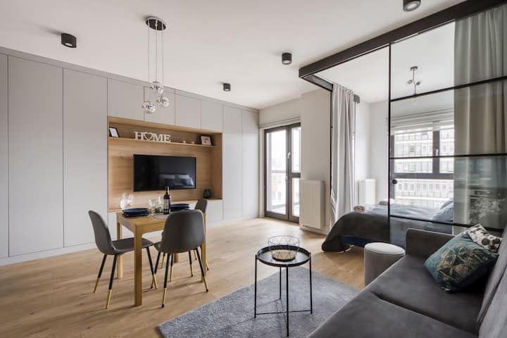 Apartment Right To The Rondo Daszyńskiego - Warsaw