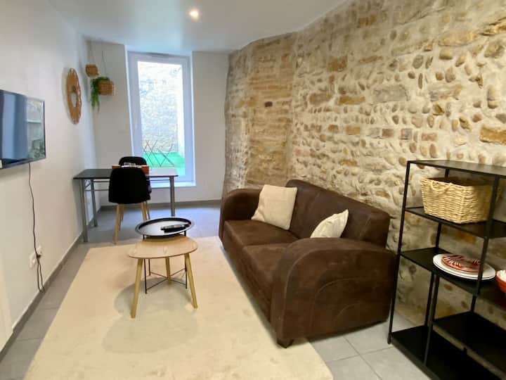 Terrasse En Ville – ÉLégance & Tranquillité - Bourg-en-Bresse