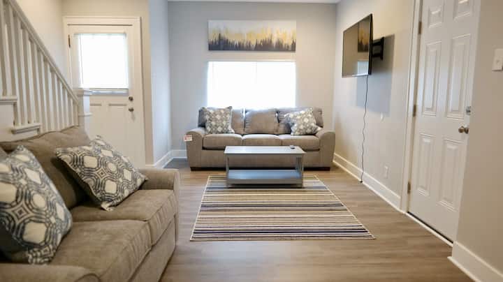 Modern 2 Bedroom Near Downtown Springfield, Il! - Springfield, IL