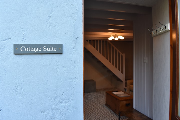 King Size Cottage Suite - Fishguard