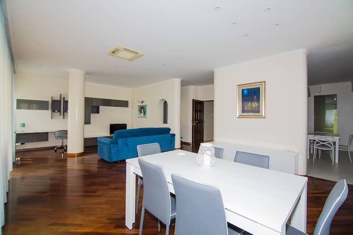 Prestigioso Appartamento Sul Mare - San Benedetto del Tronto