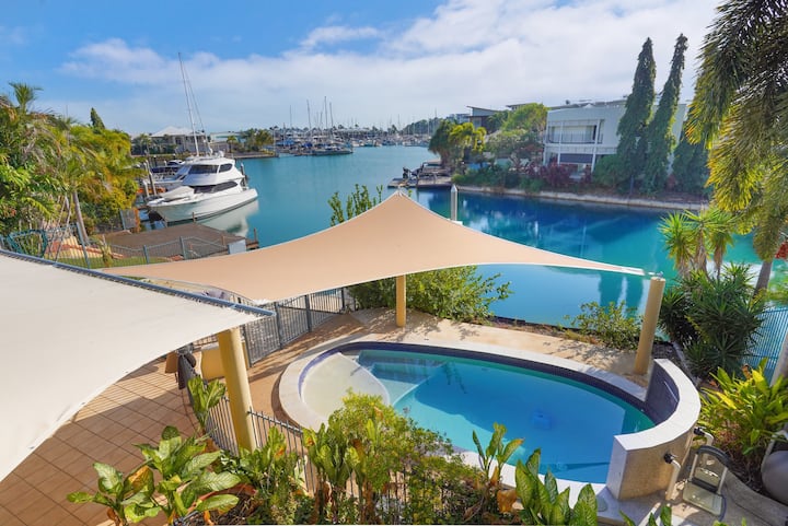 Villa Marina Darwin: 4 Bed, 3 Bath W/ Pool+cinema! - Darwin