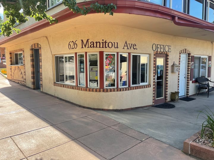 King Room With Jacuzzi- Nkj - Manitou Springs, CO