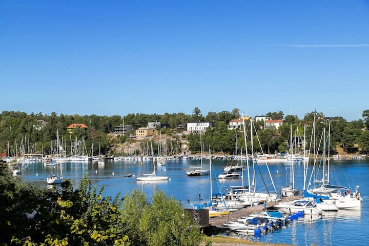 Liten Stuga Intill Havet! - Saltsjöbaden