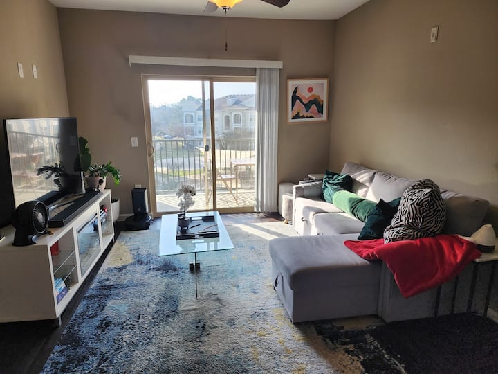 Short Term Cozy Spot - Longview, TX