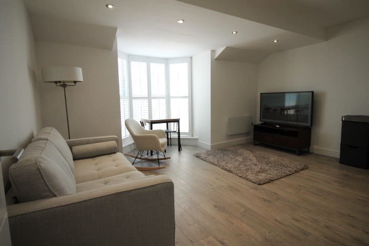 1 Bedroom Beachfront Apartment - Sunderland