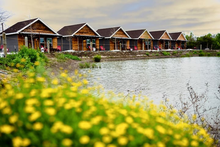 Lakeview Lodge Cabin #3 With Patio & Bbq - El Indio