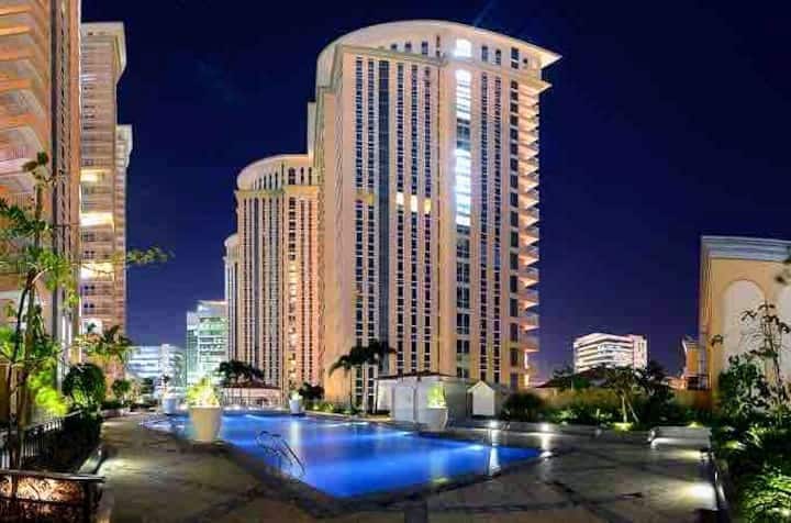 Cozy Private Room In Venice Luxury Residences - Taguig
