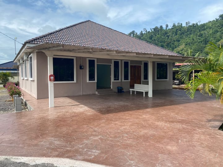 Homestay Ayris, Juru, Penang - Batu Kawan