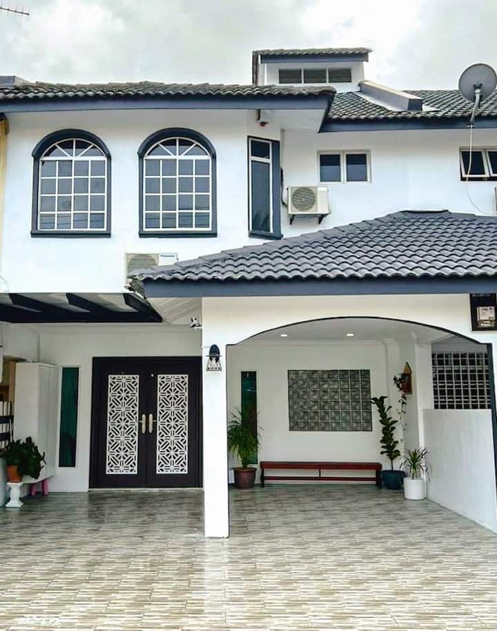 [F4] Full House Four Season - Kluang