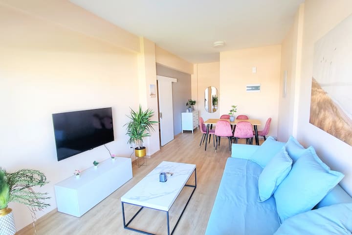 The Urban Oasis: Comfort 2br Near The City Center! - Larnaca