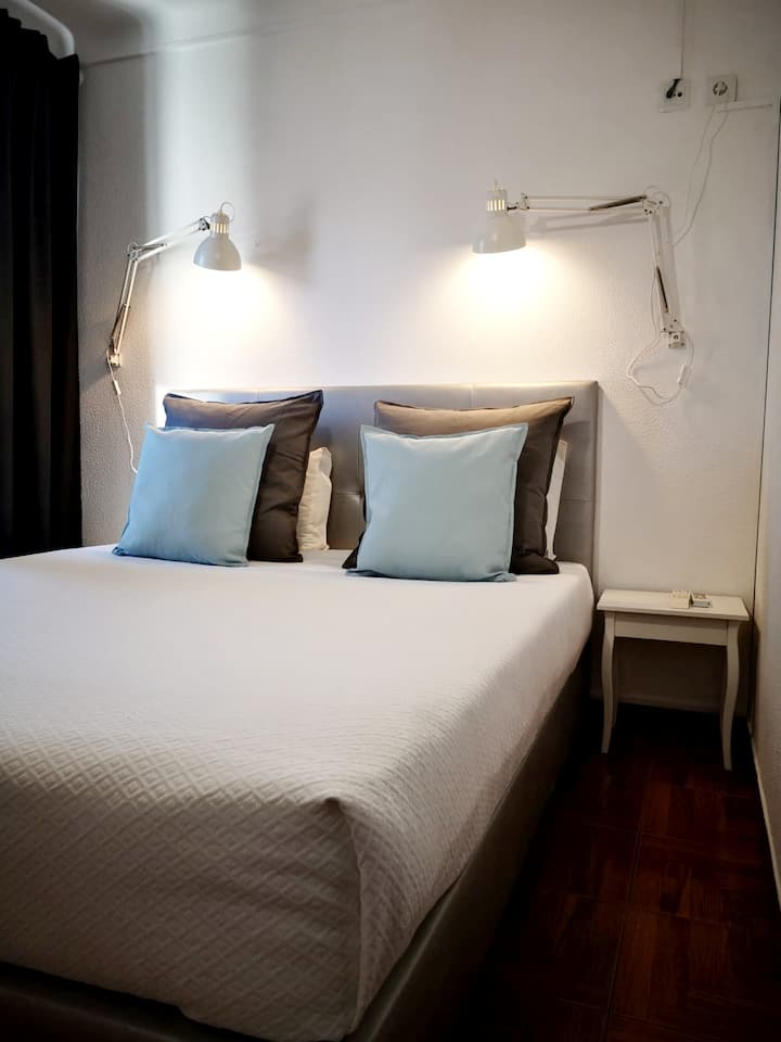 The Bulldog Inn - Quarto Duplo - Vila Nova de Milfontes