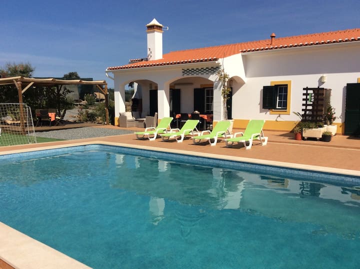Villa In Quiet, Rural Location Near Ourique - Ourique
