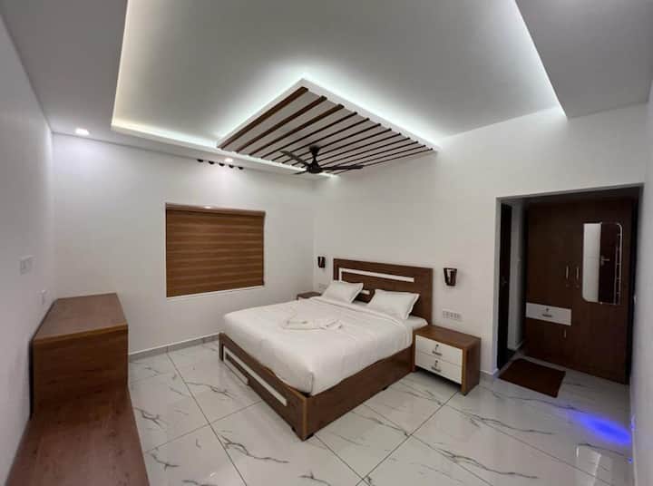 Amazing 3 Bhk Budget Home Stay - Munnar