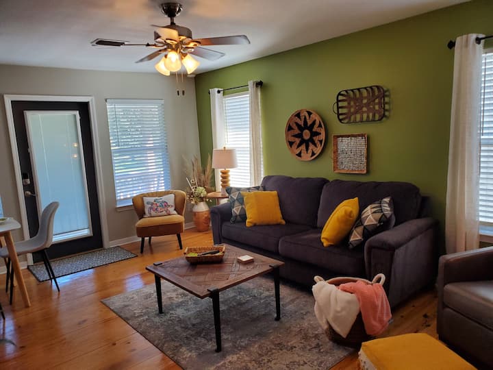 Warm & Welcoming River Cottage! - Foley, AL
