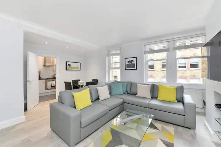 2 Bed Chiltern Street Apartment Marylebone D - London
