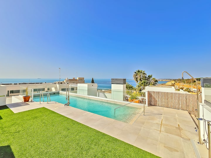 Oceanfront Duplex With A Rooftop Pool And Terrace - El Puerto de Santa María