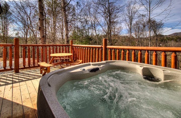 Cozy Cub 745 - Cosby, TN