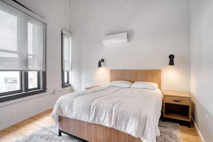 Luxury Loft Style Private Apartment Trumbull Pratt - Hartford, CT