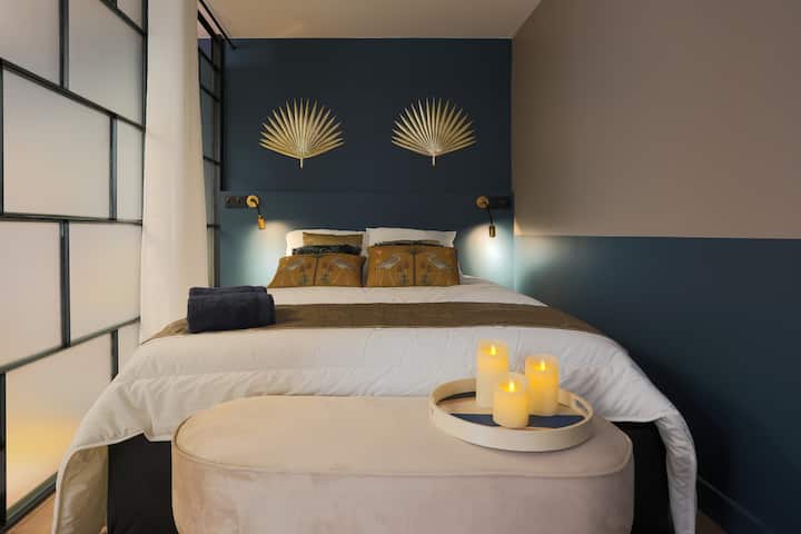 « Lady De Chaumont « , Paris Center ,Lovely Place - Paris