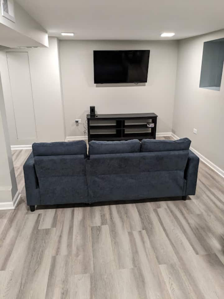 Cozy Urban 2 Bdrm Hideaway In Chicago - Chicago, IL