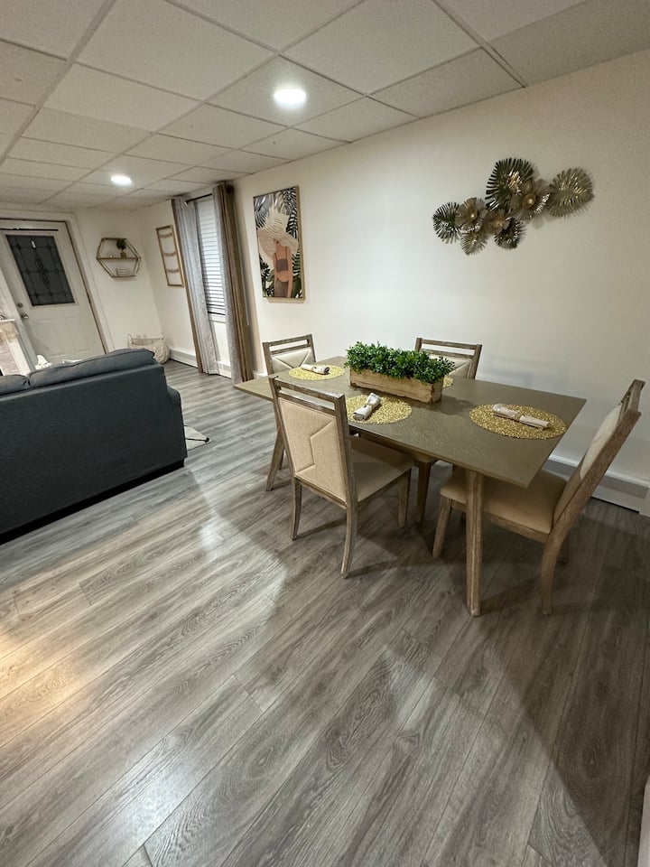 Hampton’s Apartment! (East Quogue) - The Hamptons, NY