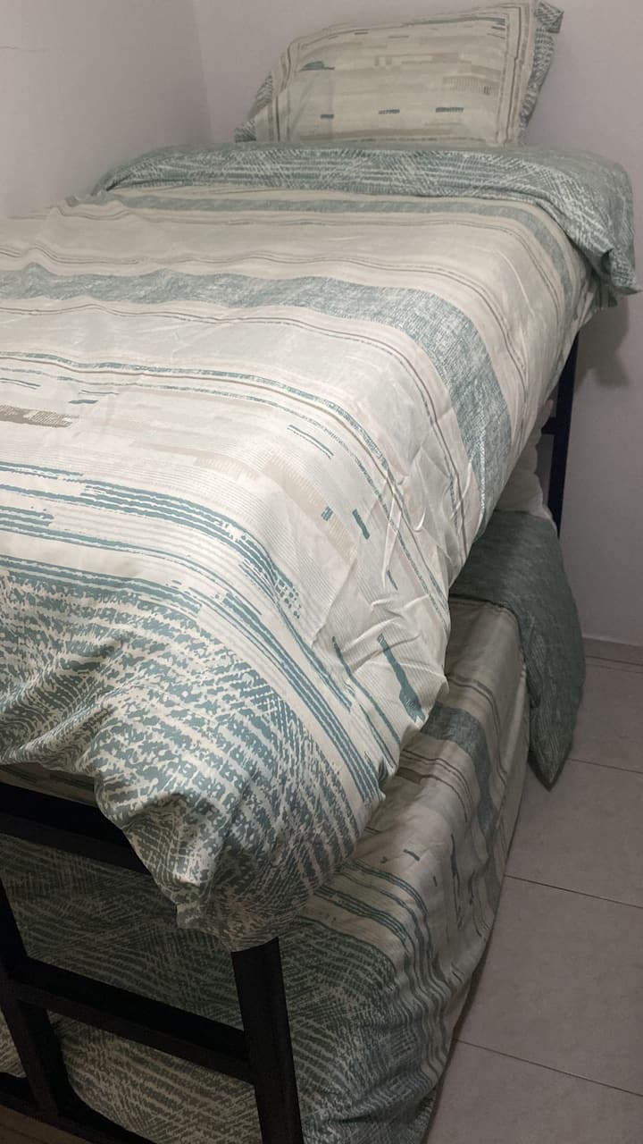 Acogedor Apto. Pequeño Y Central - Bogota