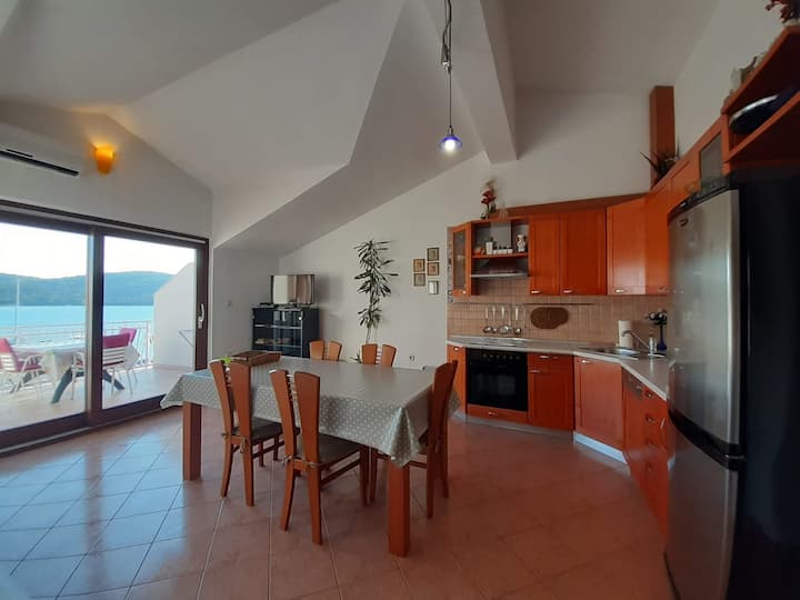 Apartment 3 Nera Tisno - Betina