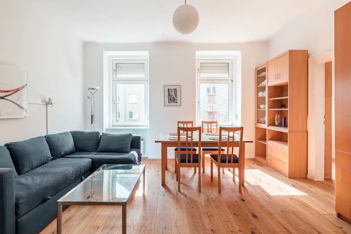 Renovierte Altbauwohnung - Vienna