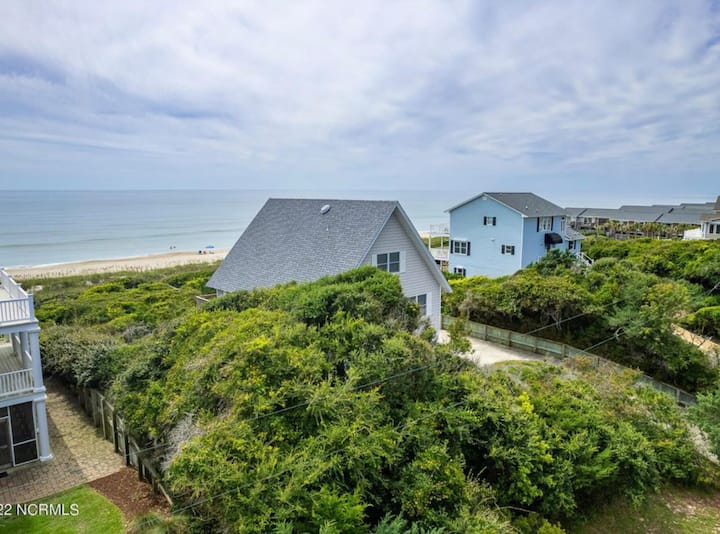 Beautiful Oceanfront Beach House - Atlantic Beach, NC