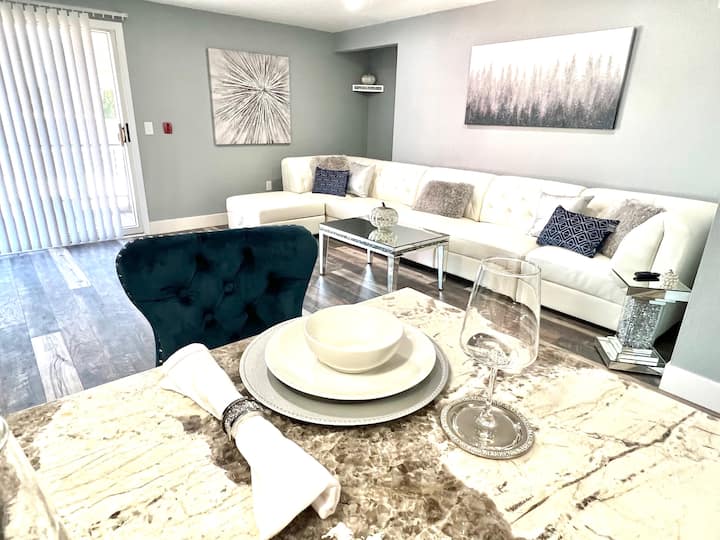 Cinderella Suites - Appleton, WI