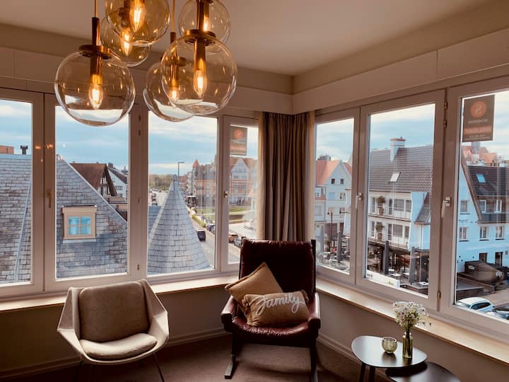 Lichtrijk Appartement Vlakbij Het Strand. - De Haan
