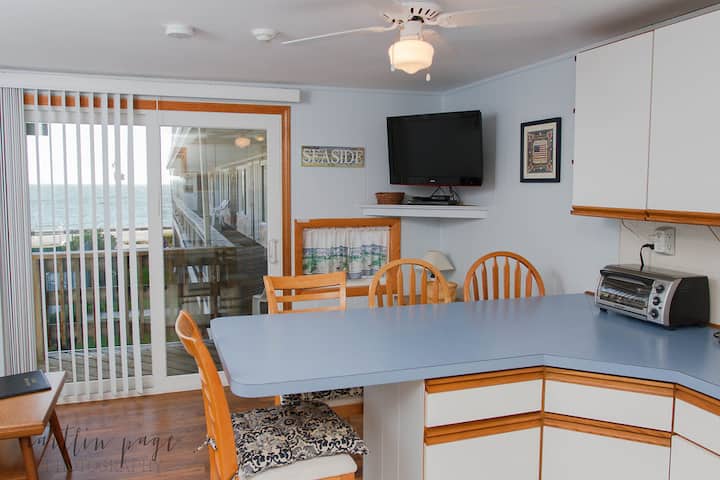 Beachside Condo With Balcony - Oceanside Condos - Dennis, MA