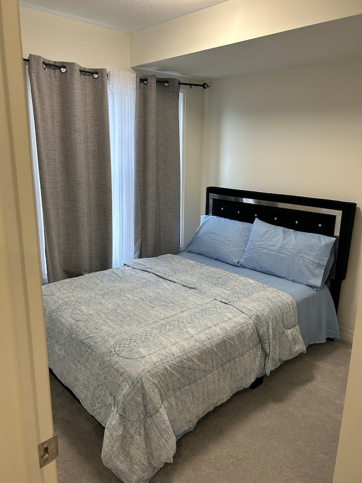 Cozy Compact 1 Bedroom Suite Bowmanville - Bowmanville