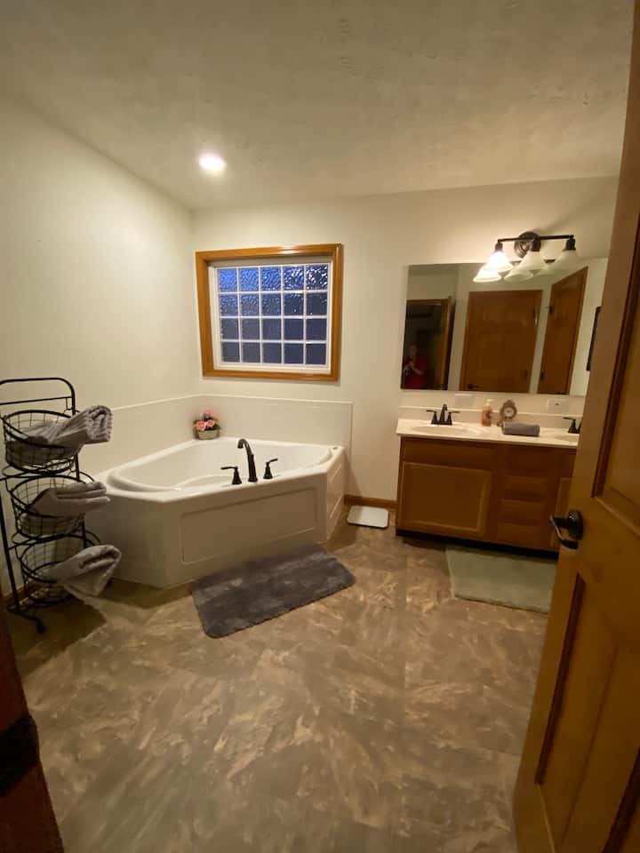 New Ky 5* Home Directly On I-65 - Mount Washington, KY