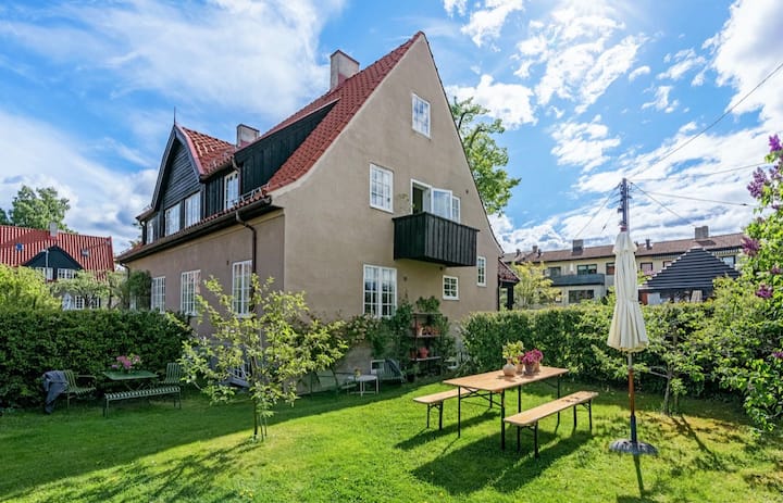 Sentralt Townhouse Med Balkong, Hage Og Parkering - Oslo