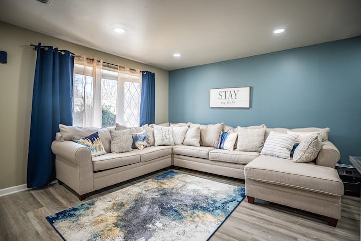 Stylish 3br |15 Min-dc |Fedex Field | Free Parking - Largo, MD
