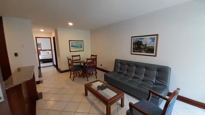 Alójate En Apartamento Con Limpieza Incluida-cali - Cali