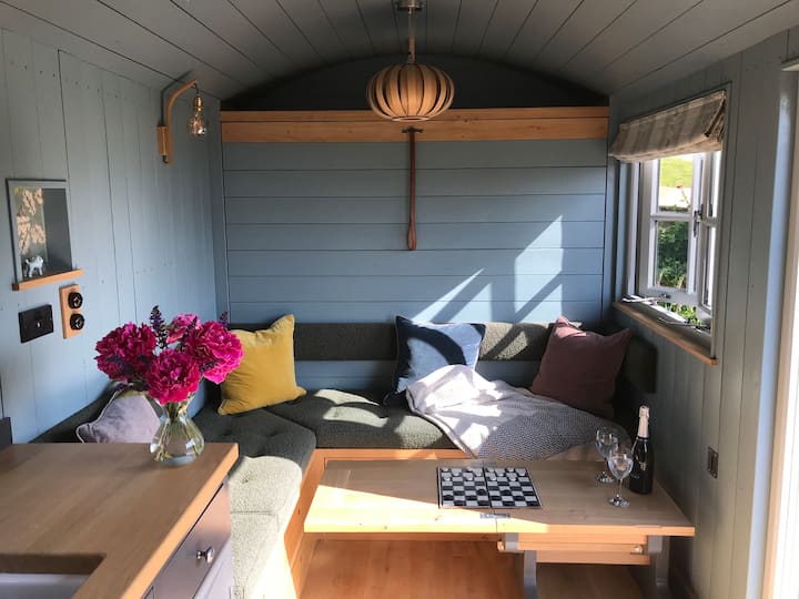 Private Romantic Hideaway With Stunning Views - Devon